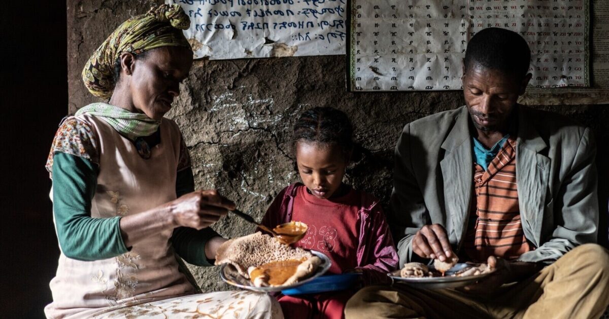 Ripple Effect | Who eats? Hunger is a women’s issue